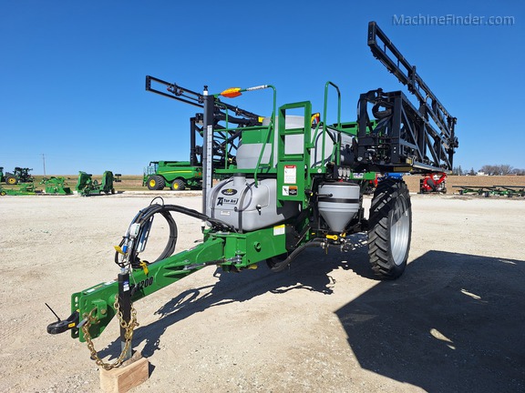 2025 Unverferth TOP AIR 1200 | Self-Propelled Sprayers | MachineFinder