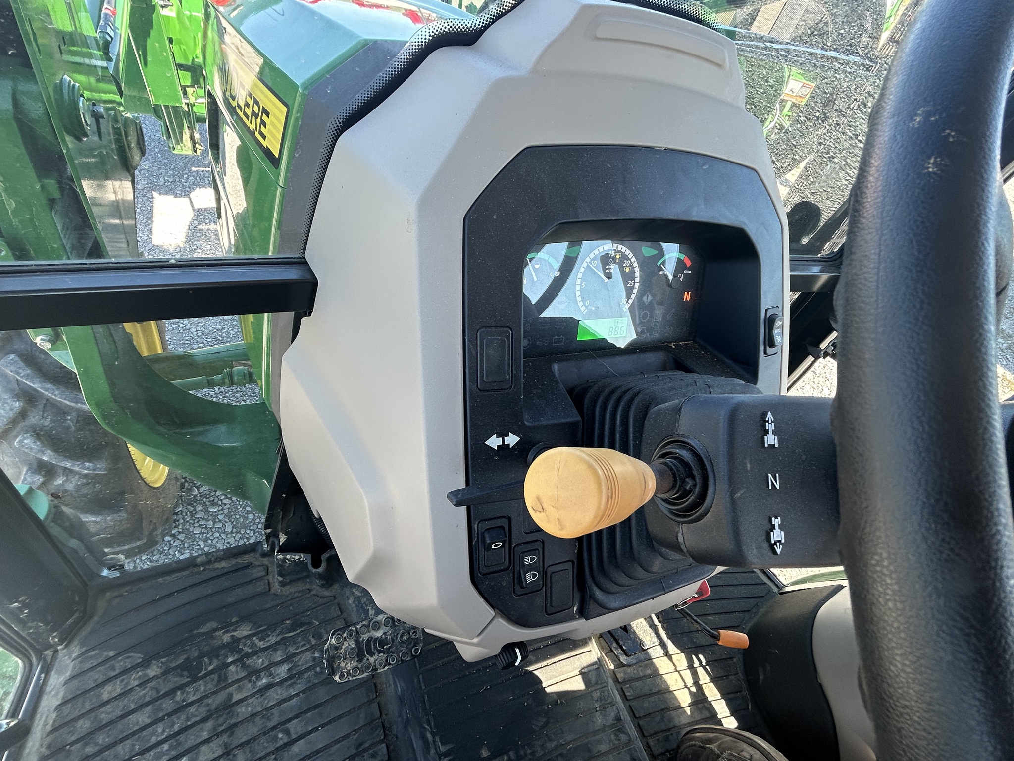 5065E - Meade Tractor