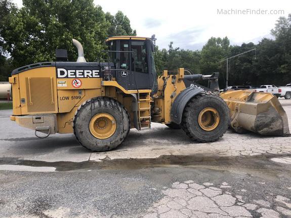 2018 John Deere 824K | Wheel Loaders | MachineFinder