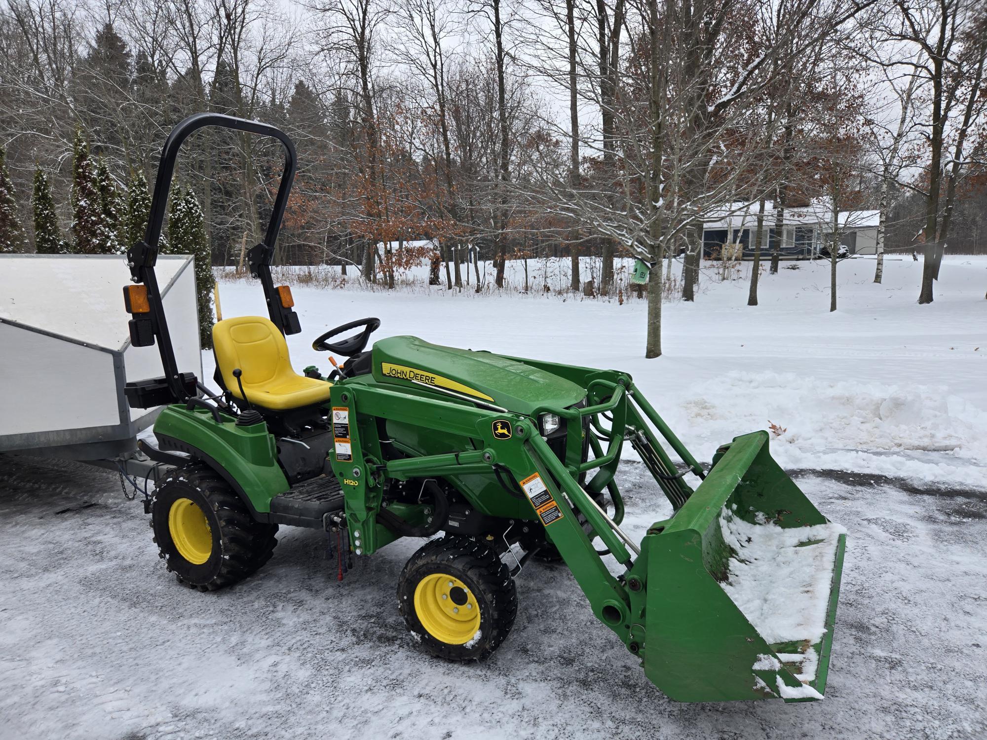 2018 John Deere 1023E - Compact Utility Tractors - Milton, ON