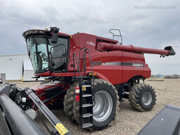 2018 Case IH 9240 | Combines | MachineFinder