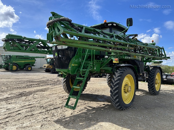 2017 John Deere R4038 | Self-Propelled Sprayers | MachineFinder