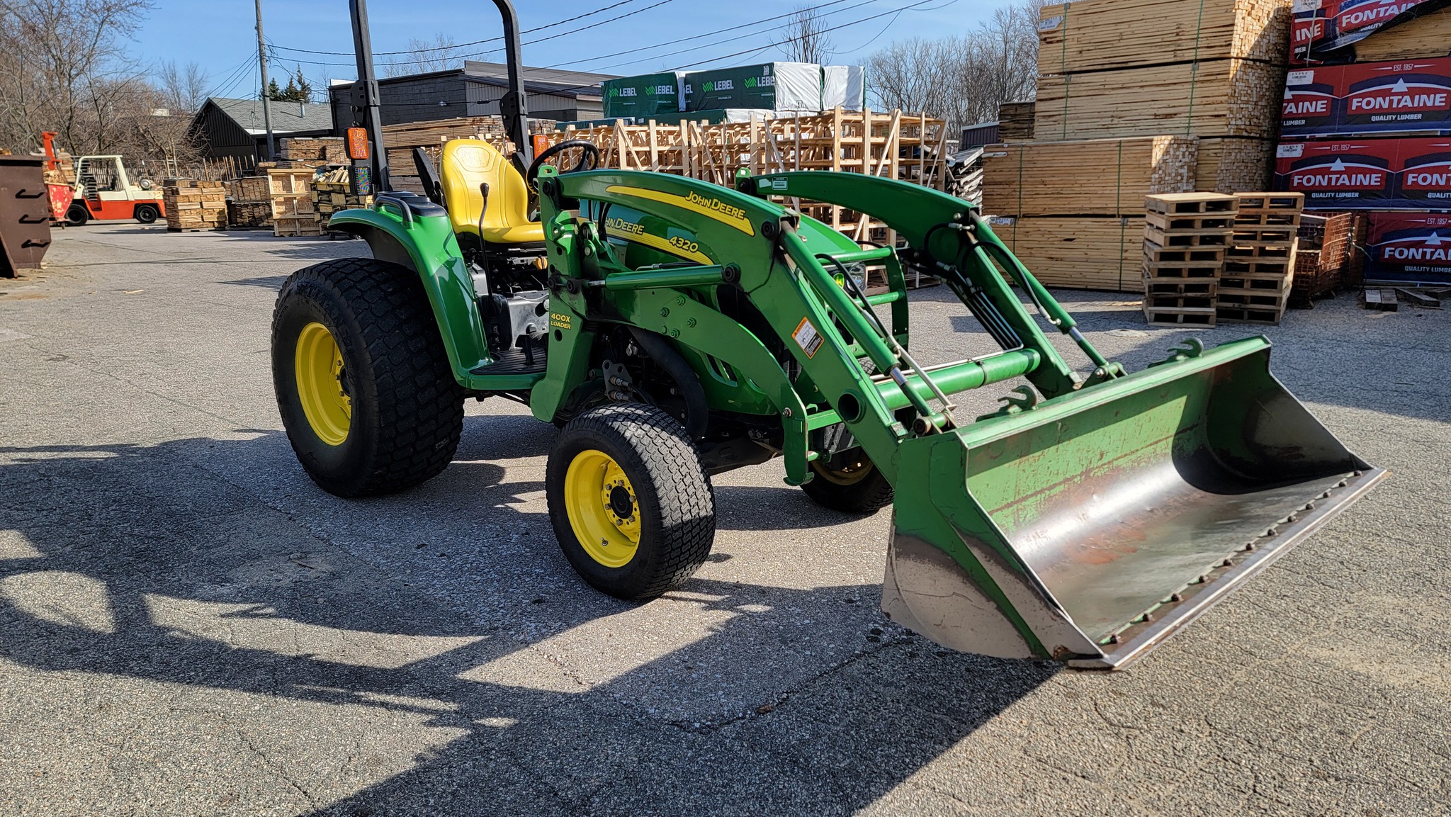 2006 John Deere 4320 - Compact Utility Tractors - Holland, MI