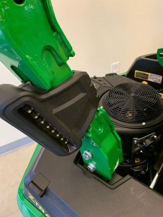 2025 John Deere Z545R - Zero-Turn Mowers - New Albany, OH