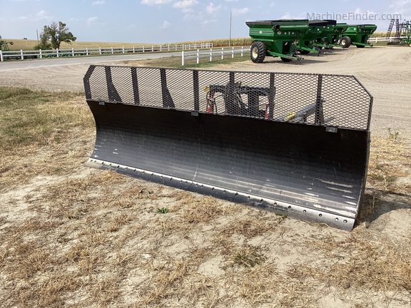 Leon 37-12 | Tractor Blades | MachineFinder