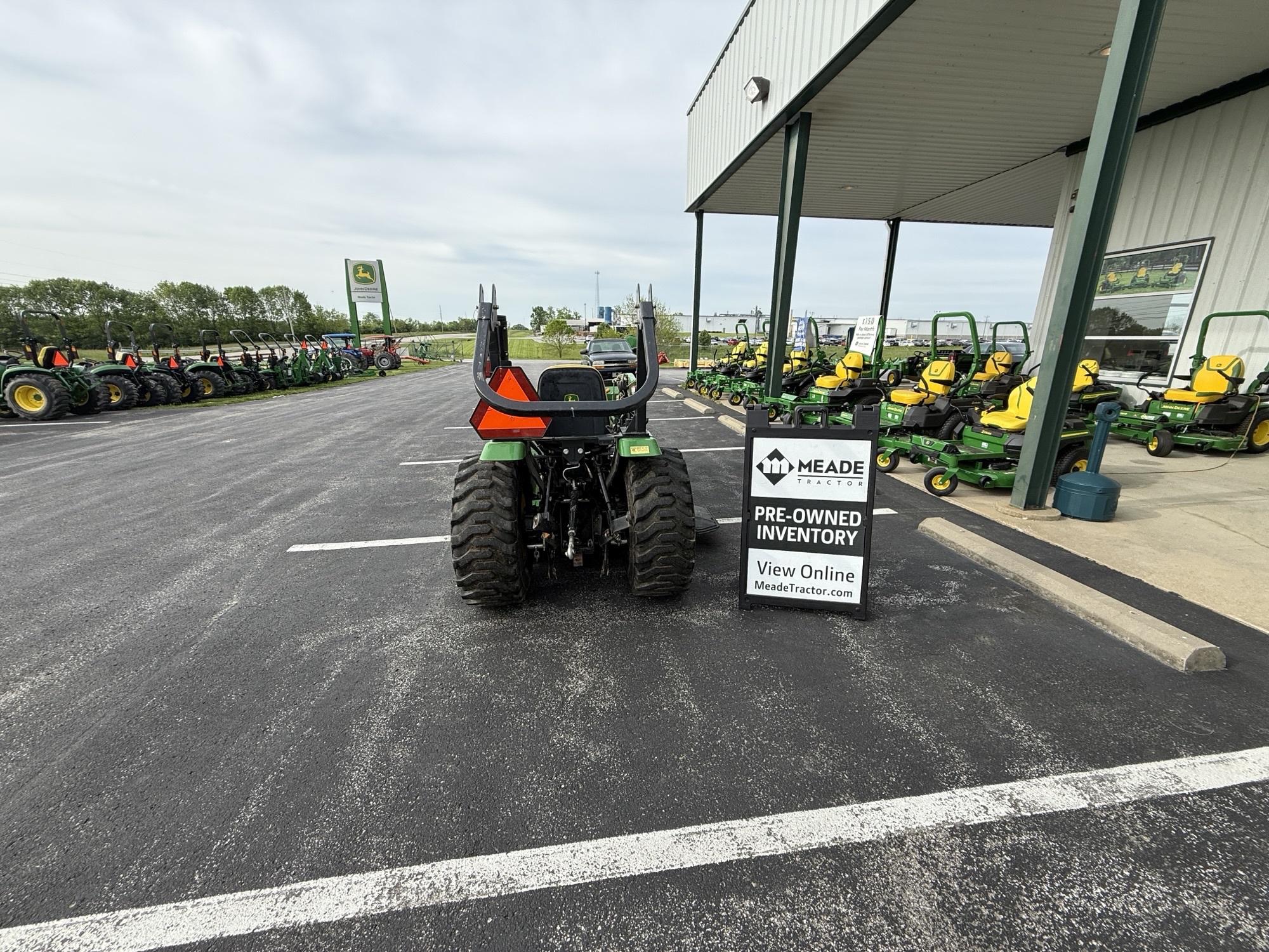 2520 - Meade Tractor