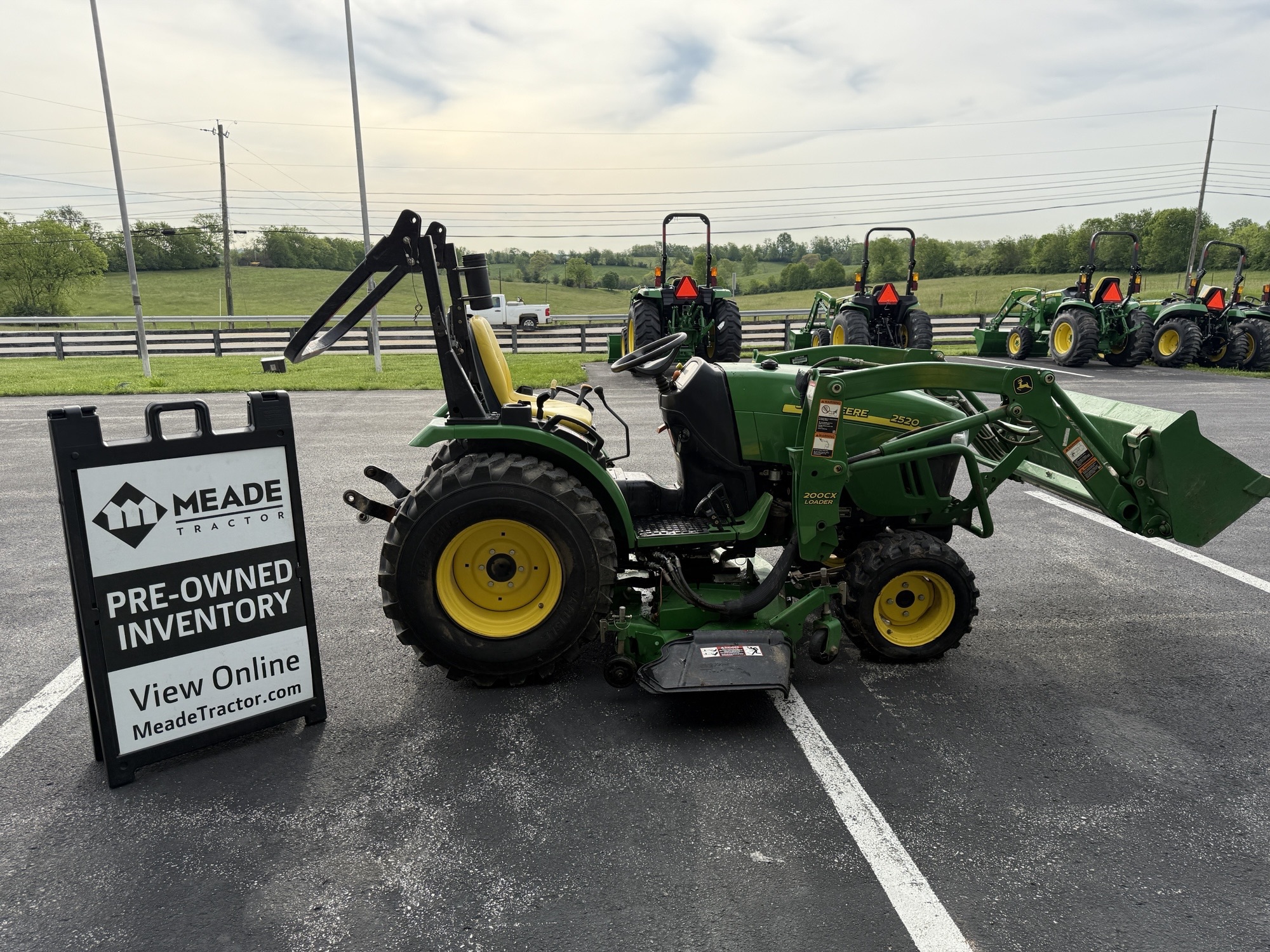 2520 - Meade Tractor