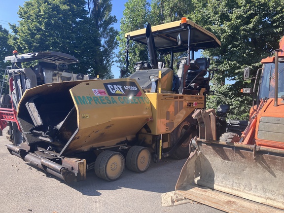 Used 2021 Caterpillar AP 600 F | Pavers Universal Class | MachineFinder