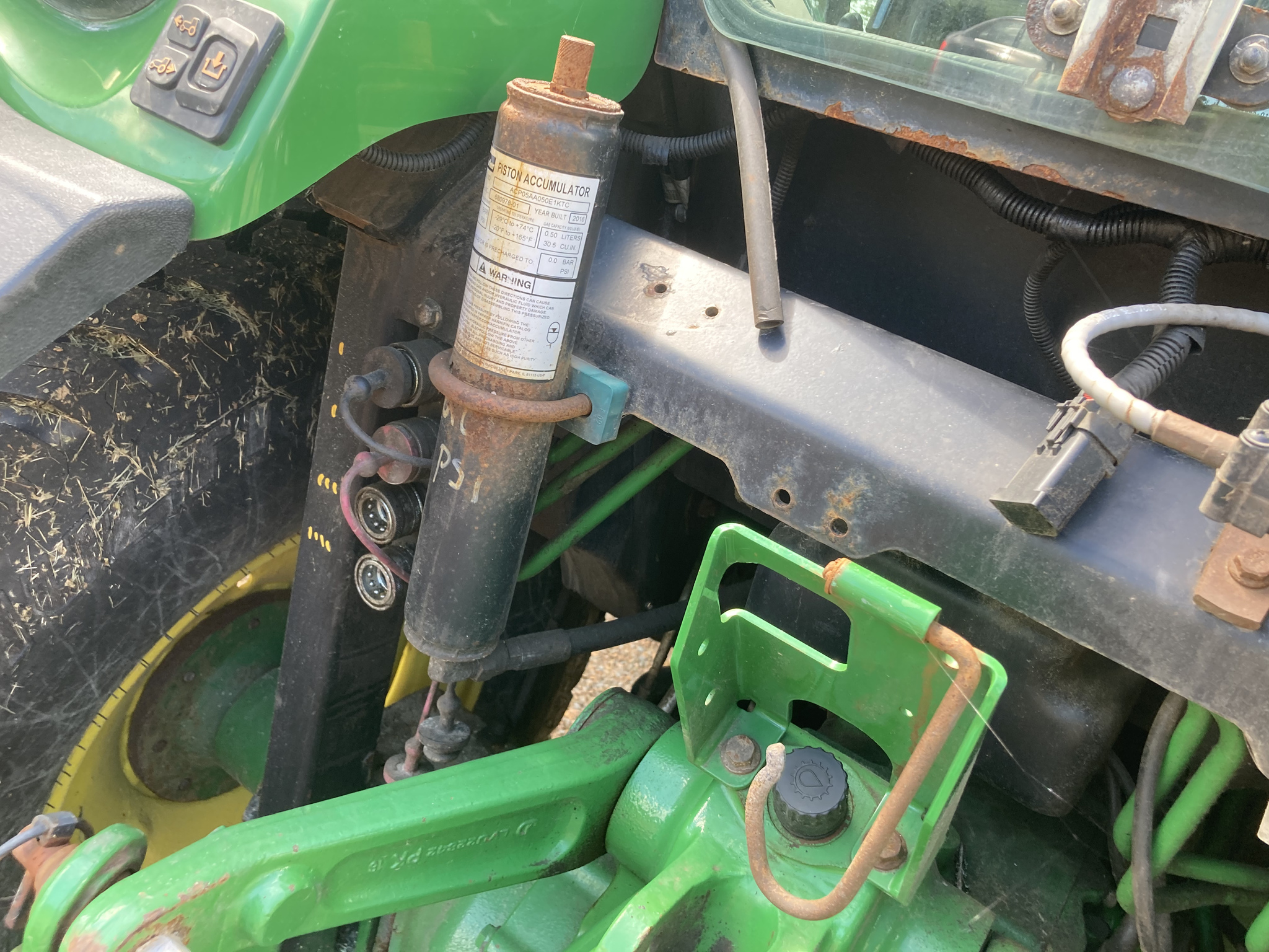 2016 John Deere 4066R - Compact Utility Tractors - Woodstock, NB