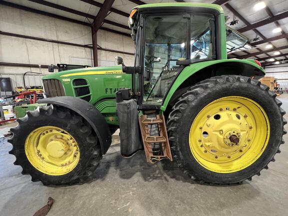 John-Deere-7330-53006544