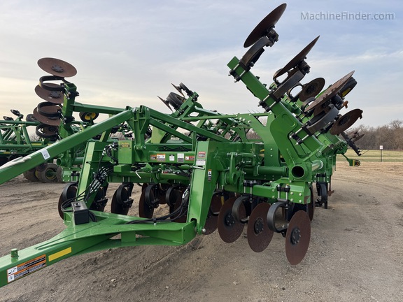 2024 John Deere 2730 | Rippers | MachineFinder