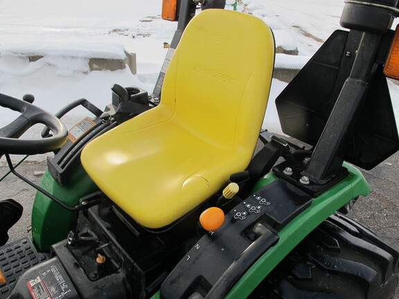 John-Deere-2720-CUT-8025