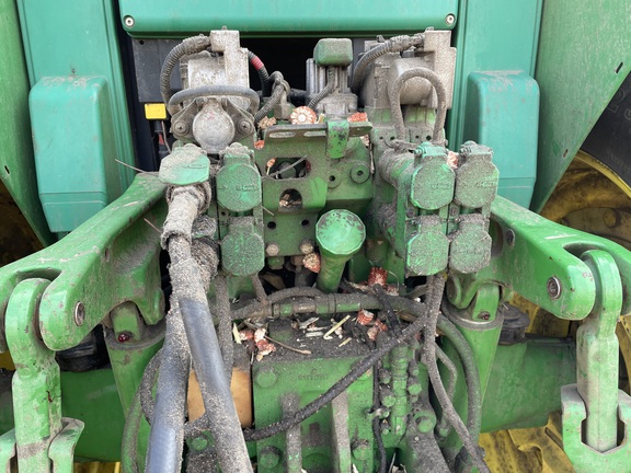 John Deere 7520