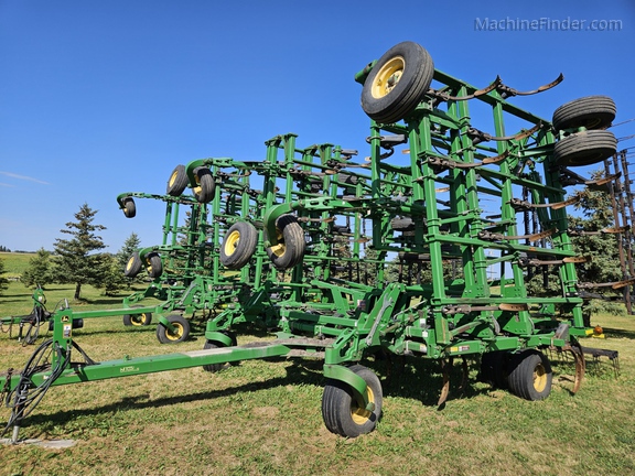2013 John Deere 2410 | Chisel Plows | MachineFinder