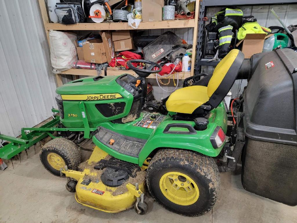 2019 John Deere X730 - Lawn & Garden Tractors - Lime Springs, IA