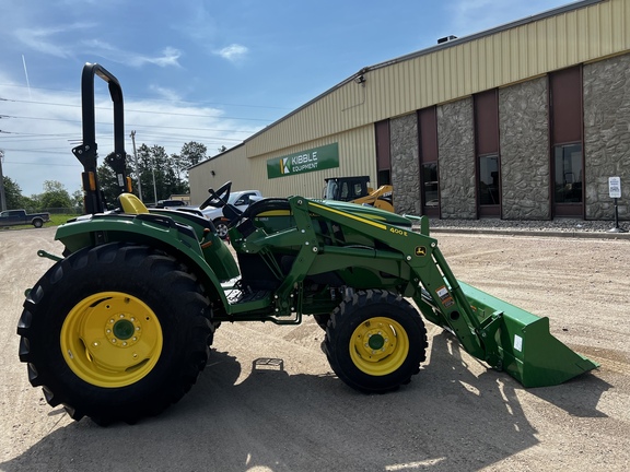John-Deere-4066M-10384
