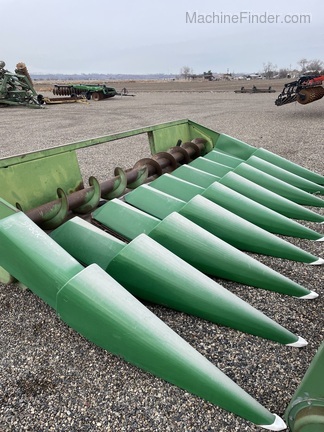 John Deere 8R22 | Corn and Row Crop headers | MachineFinder