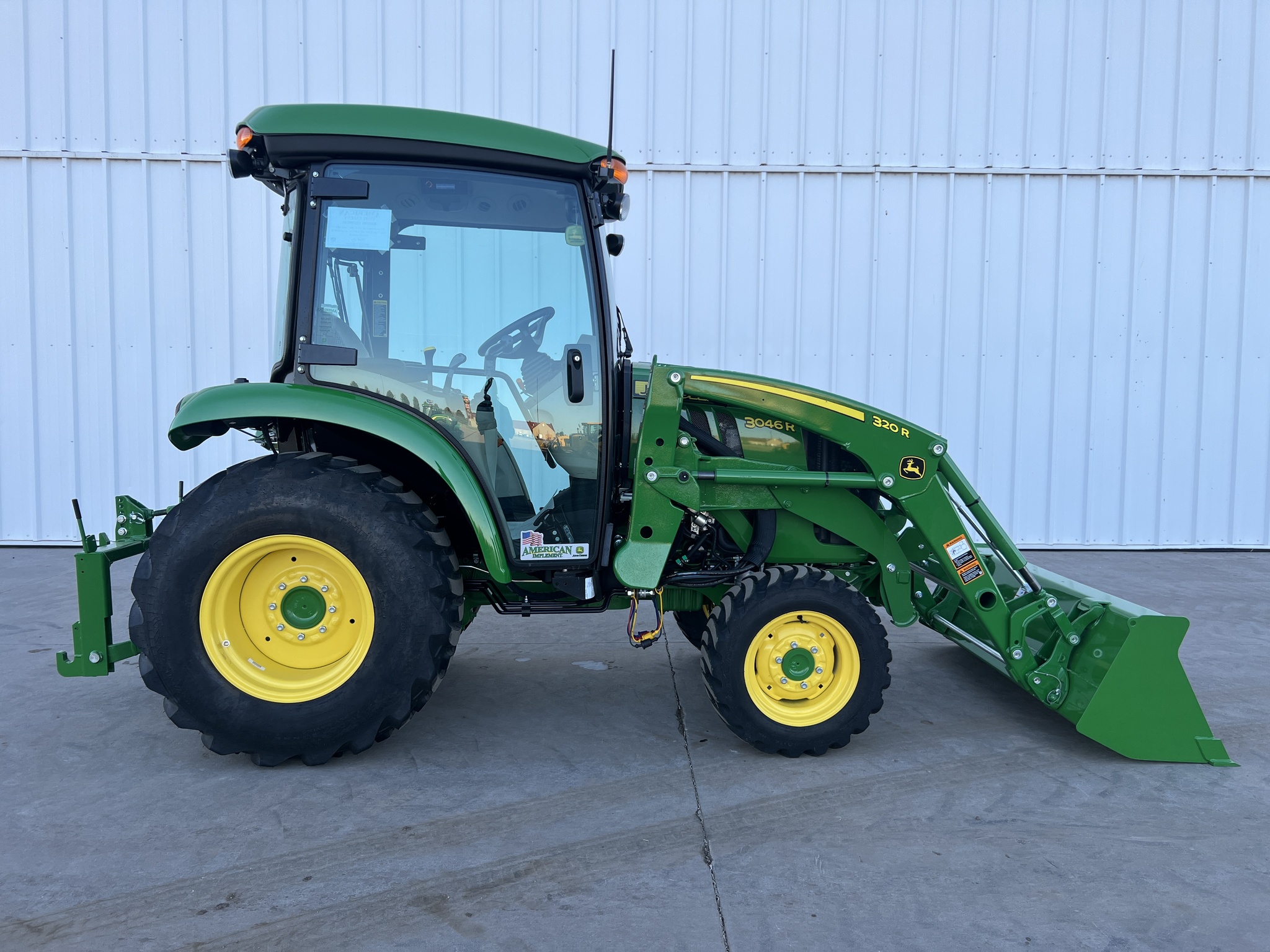 2022 John Deere 3046R