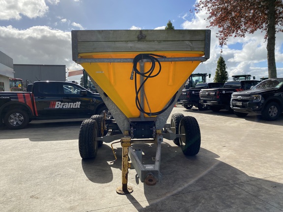 Other Cub S4000t | Used Fertilizer Spreaders for Sale