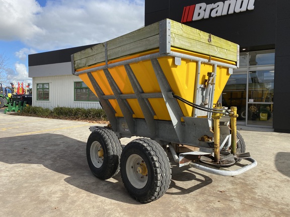 Other Cub S4000t | Used Fertilizer Spreaders for Sale