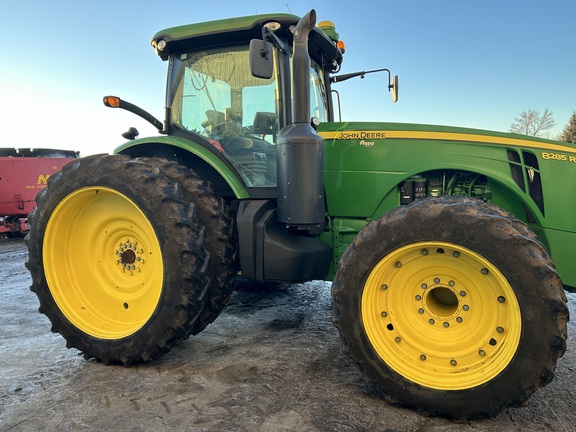 John Deere 8285R