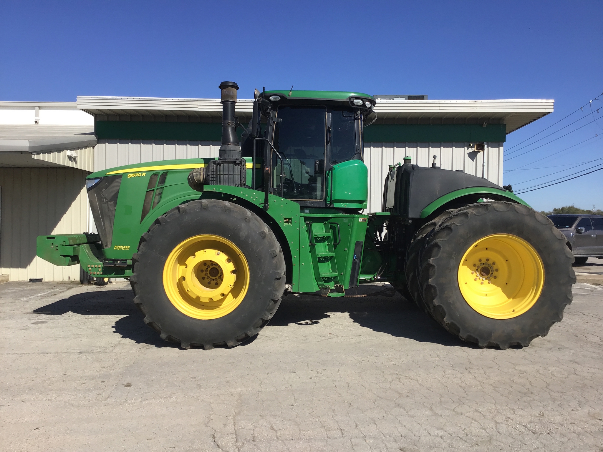2019 John Deere 9570R - Scraper Tractors - Bryan, TX