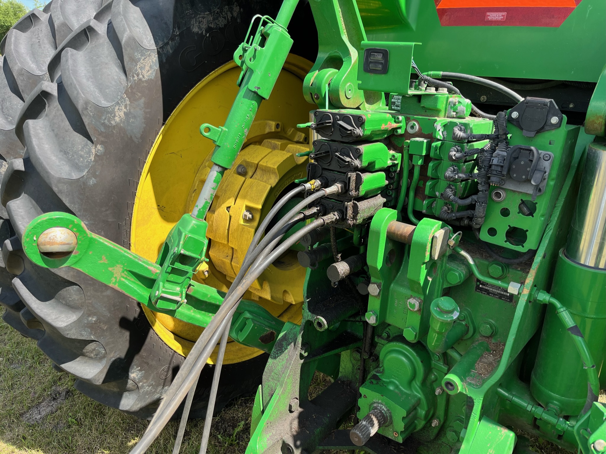 John Deere Tractor 8530