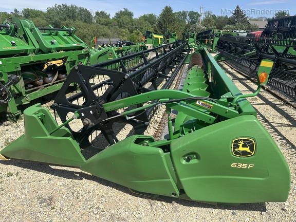2010 John Deere 635F | Combine Platforms | MachineFinder