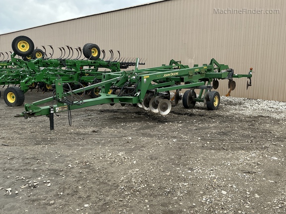 2007 John Deere 2700 | Rippers | MachineFinder