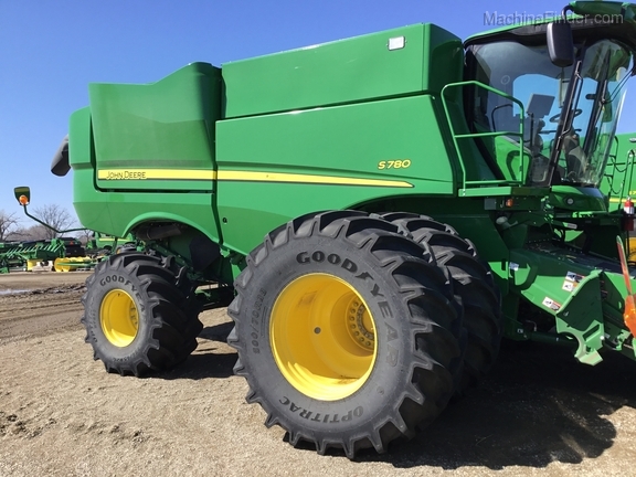 2021 John Deere S780 | Combines | MachineFinder