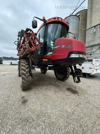 2010 Case IH Patriot 4420 | Self-Propelled Sprayers | MachineFinder