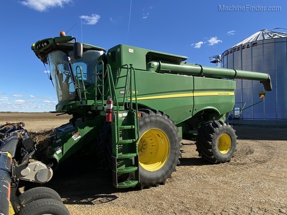 2018 John Deere S780 | Combines | MachineFinder
