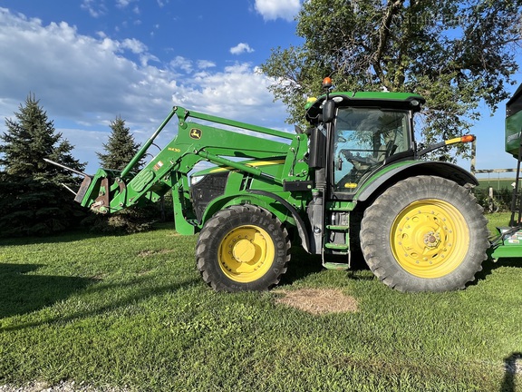 2016 John Deere 7210R | Row Crop Tractors | MachineFinder
