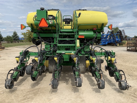2014 John Deere DB90 - Planters: Drawn - Ayr, ON