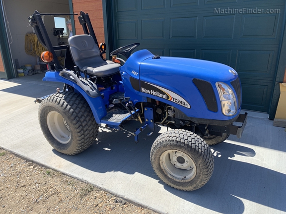 2004 New Holland TC24DA | Compact Utility Tractors | MachineFinder