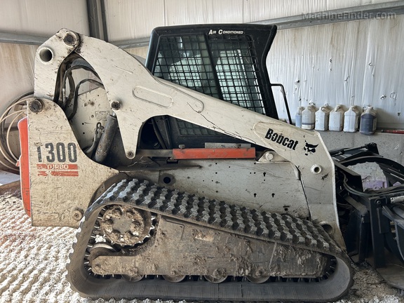 2004 Bobcat T300 | Compact Track Loaders | MachineFinder