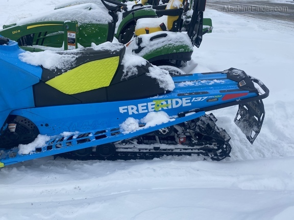 Ski Doo Freeride 137