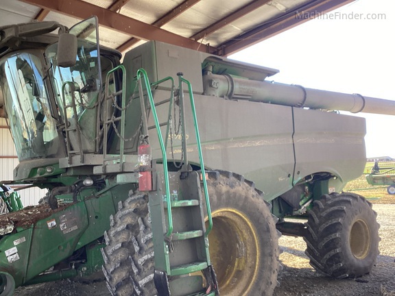 2021 John Deere S780 | Combines | MachineFinder