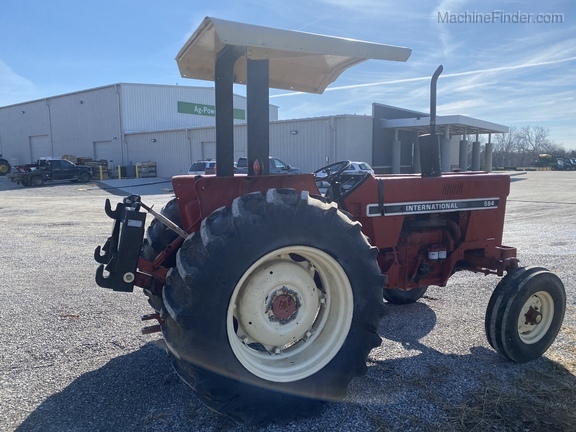Case-IH-584-1695