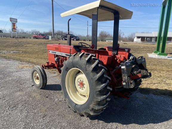 Case-IH-584-1695