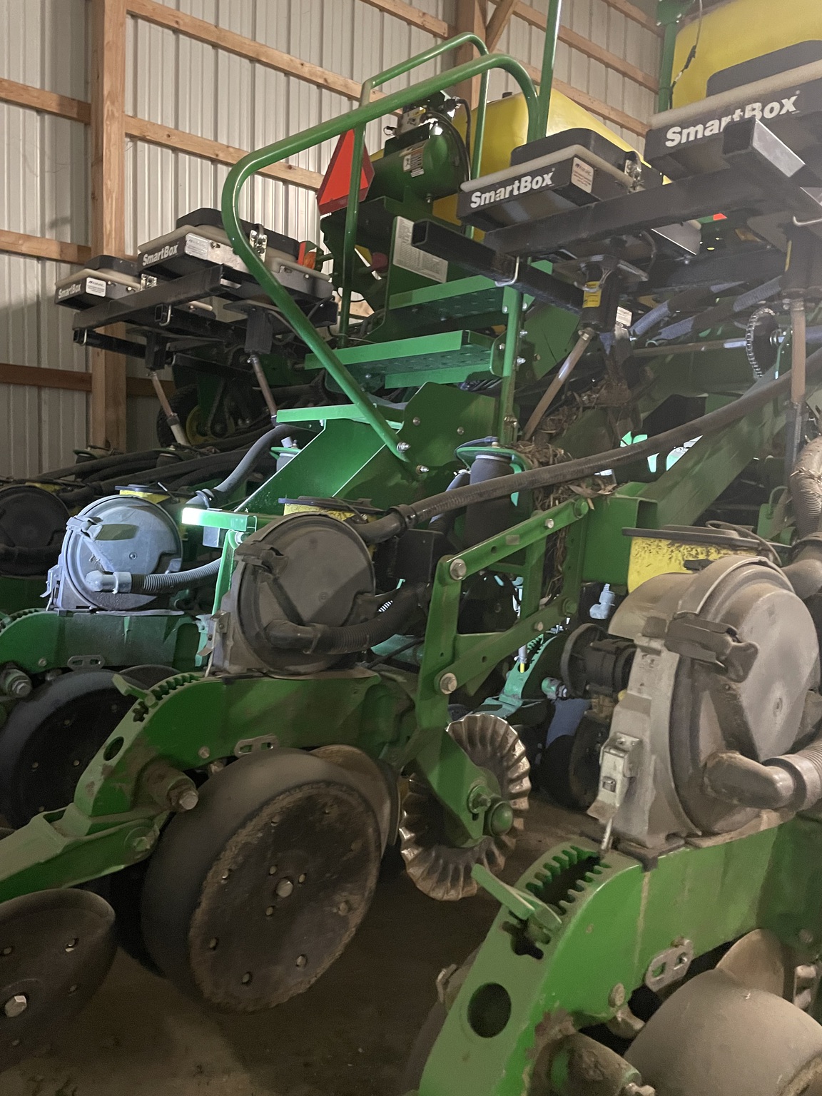 2012 John Deere 1790 - Planters: Drawn - Keystone, IA