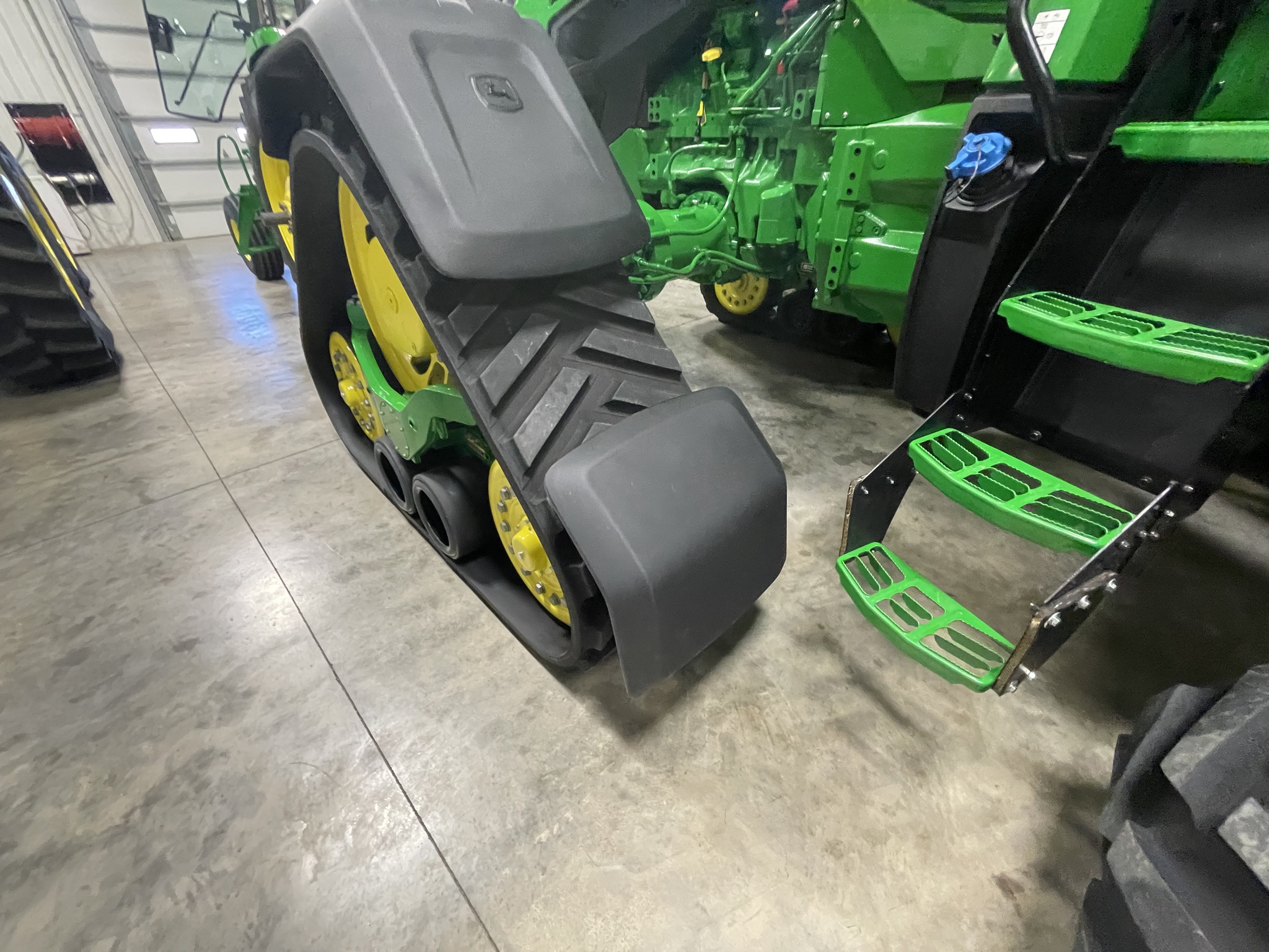 2023 John Deere 8RX 410 - Track Tractors - Dyersville, IA