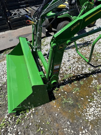 2024 John Deere 220r | Tractor Loaders | MachineFinder