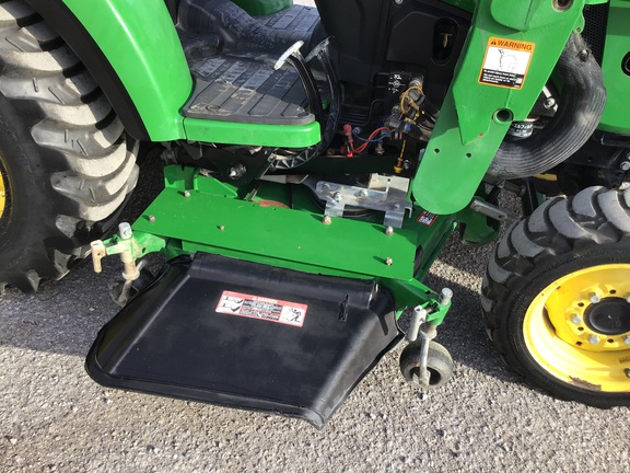 2017 John Deere 2032R - Compact Utility Tractors - Woodburn, IN