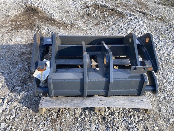 2018 JRB 624L COUPLER | Couplers | MachineFinder