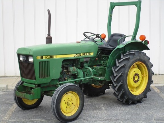 1985 John Deere 850 - Compact Utility Tractors - John Deere MachineFinder