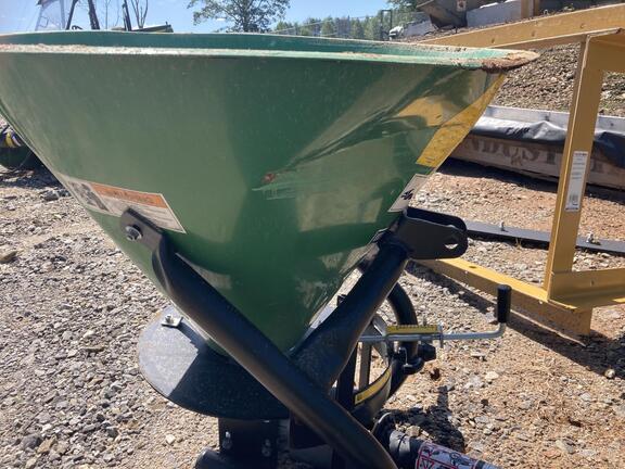 Fertilizer-Spreaders