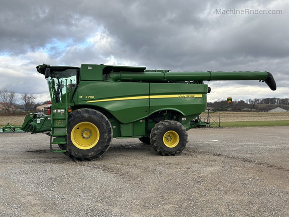 2021 John Deere S780 | Combines | MachineFinder
