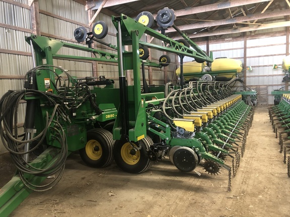 2019 John Deere DB80 | Planters: Drawn | MachineFinder