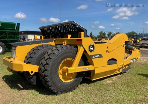 2022 John Deere 2010D E / ALIGNED | Scrapers / Pull Pans | MachineFinder